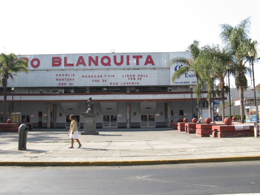 Ventilan cierre del teatro «Blanquita» | vozenvoz